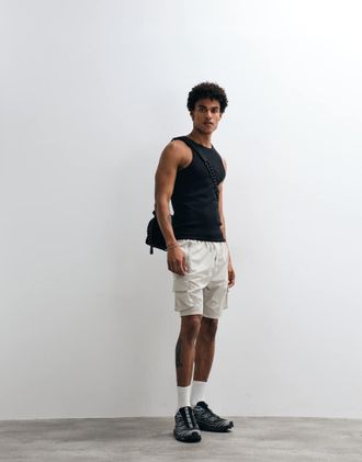 Capo Leichte Cargo-Shorts in Steinbeige-Neutral