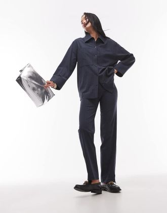 Mango Schmal geschnittene Hose in Marineblau mit Nadelstreifen und Bundfalten, Kombiteil