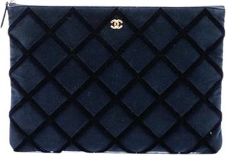Chanel Pre-owned Sac pochette matelass&eacute; en velours - Femme - Pre-owned - Bleu - Taille: ONE Size