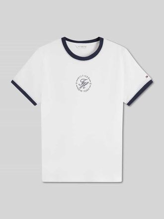 Tommy Hilfiger Regular Fit T-Shirt mit mit Baumwoll-Anteil und Logo-Stitching