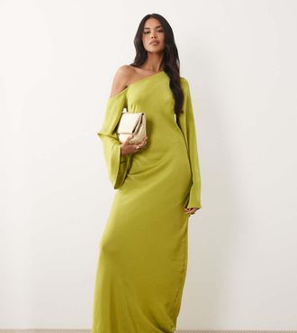 Asos Tall ASOS DESIGN Tall - Lang&auml;rmliges Maxikleid in hellem Olivgr&uuml;n mit geradem Schnitt und abfallender Schulterpartie