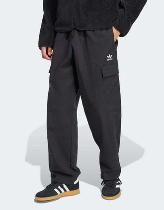 adidas Originals Trefoil Essentials - Hose aus Webstoff in Schwarz/Wei&szlig;