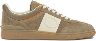 Valentino Garavani Baskets Upvillage Basses - unisex - Chaussures - Beige - Taille: 42 EU