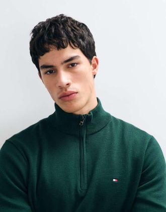 Tommy Hilfiger Pull en maille de coton &agrave; col montant et logo drapeau avec col montant zipp&eacute; - Vert fonc&eacute;