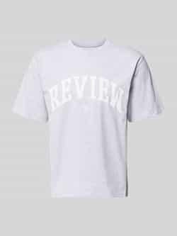 Review T-Shirt mit Label-Print und Rundhalsausschnitt