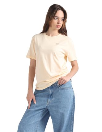 Calvin Klein Jeans Damen T-Shirt Kurzarm Ck Embro Badge Regular Tee Rundhalsausschnitt, Beige (Vanilla), XS