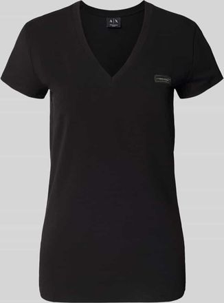 A|X Armani Exchange T-Shirt mit V-Ausschnitt und Label-Stitching