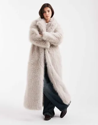 Object Manteau long en fausse fourrure de qualit&eacute; sup&eacute;rieure - Cr&egrave;me-Blanc