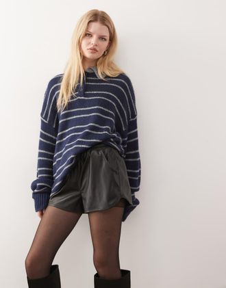 Lioness Rising Sun - Gestreifter Oversize-Strickpullover in Marineblau und Grau mit Kontrastkragen