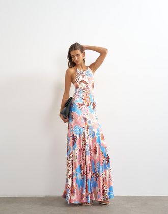 Topshop Satin-Maxikleid mit Cut-away-Racer-Ausschnitt und weitem Rock in Blau und Pink mit auff&auml;lligem Blumenmuster-Multi