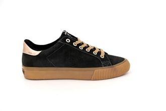 Victoria Suzy 065114