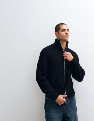 Redefined Rebel Aron - Strickjacke in Schwarz mit Zopfmuster