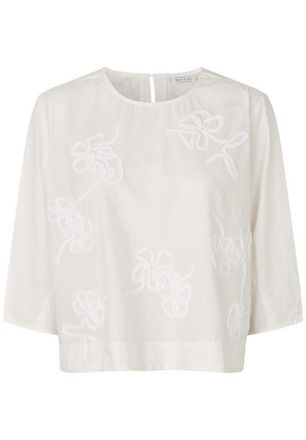 Masai T-Shirt MaDrenithra gestickte Blumendetails, luftige Qualit&auml;t