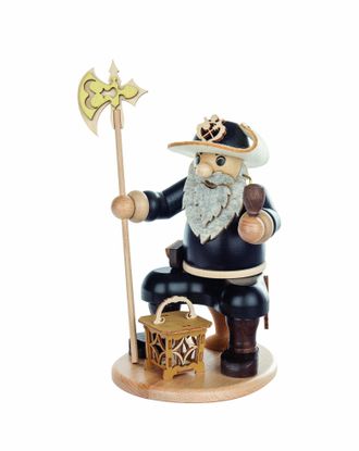 Rudolphs Schatzkiste R&auml;ucherfigur Nachtw&auml;chter sitzend mit Laterne und Hellebarde H&ouml;he 23,5cm NEU Wachmann R&auml;uchermann Rauchmann Rauchfigur