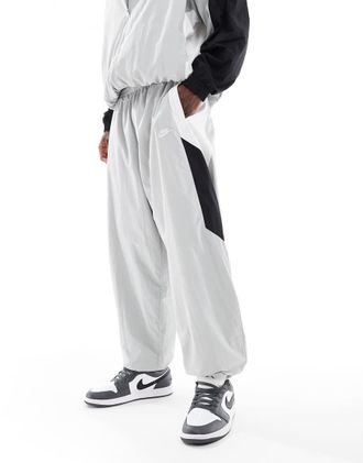 Nike Club - Pantalon de surv&ecirc;tement oversize - Gris
