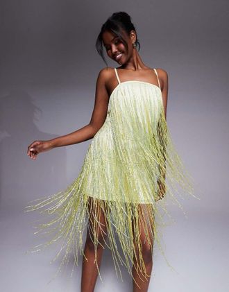 Asos Robe courte &agrave; franges perl&eacute;es et fines bretelles - Jaune p&acirc;le
