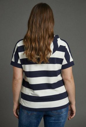 Kangaroos Kapuzenshirt Kurzarmshirt, mit Kapuze, h&uuml;ftlange Schnittform, gro&szlig;e Gr&ouml;&szlig;en