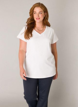 Base Level Curvy V-Shirt mit Stretch