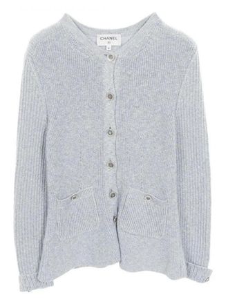 Chanel cardigan boutonn&eacute; en maille c&ocirc;tel&eacute;e - Gris