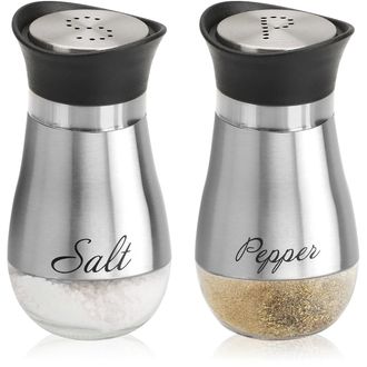 Com-Four 2-teiliges Salz- und Pfefferstreuer-Set aus Edelstahl und Glas - Gewürzbehälter mit Aufschrift - Schüttler für Gewürze in Küche und Gastronomie - Würz