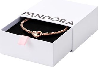Pandora Pandora Moments Bracelet maille cloutée en métal plaqué or rose 14 carats avec fermoir en forme de coeur, 16