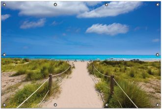 Wallario Outdoor-Poster für Garten oder Balkon Sandweg zum blauen Meer mit blauem Himmel, Motivbanner Größe: ca. 100 x 150 cm, Outdoor-Bild