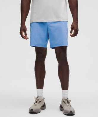 lululemon Zeroed In Shorts ohne Liner f&uuml;r M&auml;nner - 18 cm - Gr&ouml;&szlig;e S in Pool Party