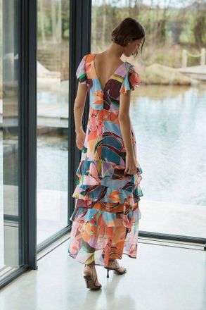 Next Maxikleid Festliches, gestuftes Maxikleid mit Spitze (1-tlg)