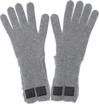 Maison Margiela Handschuhe - Sleek Minimalist Grey Gloves With Fitted Silhouett - Gr. M - in Grau - für Damen