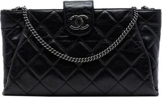Chanel Sac bandouli&egrave;re Pre-owned en cuir de veau matelass&eacute; - Femme - Pre-owned - Noir - Taille: ONE Size