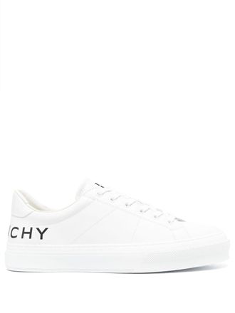 Givenchy baskets en cuir &agrave; logo imprim&eacute; - Blanc