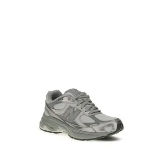New Balance Y2K-Inspired Athletic Sneakers - Gray