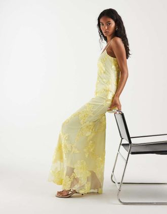 Pieces Maxi-Tr&auml;gerkleid aus Netzstoff in Pastellgelb mit Blumenstickerei