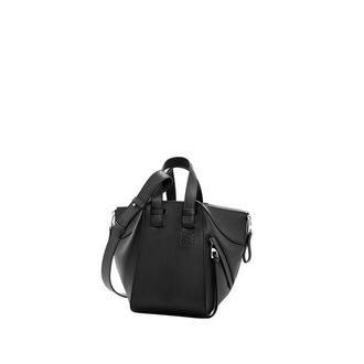 Loewe Sac Hammock Compact en cuir de veau classique