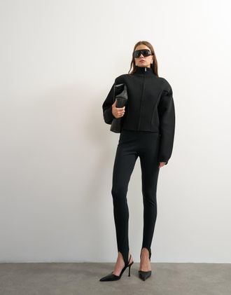 Topshop Strickjacke mit Schulterpolstern und Nahtdetails in Schwarz