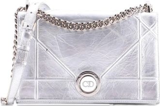 Dior Diorama Clasp Flap Bag Crinkled Lambskin Medium crossbody bag - Silber