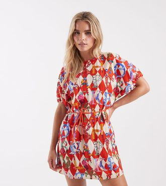 Never Fully Dressed Petite - Simmi - Minikleid mit Harlekin-Muster in Rot
