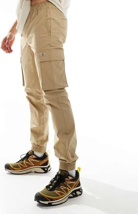 Calvin Klein Jeans Cargohose in Beige mit schmalem Schnitt-Neutral