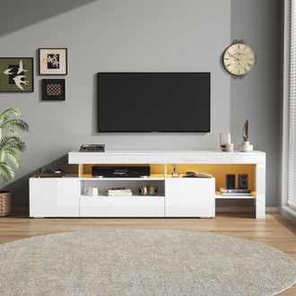Generic TV Schrank Weiss mit mit led licht und geordnetem stauraum klares lowboard stehend mit ruhiger formensprache als moderner fernsehtisch Fuer Wohnzimmer