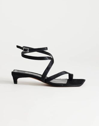 Topshop Sophie - Sandales &agrave; brides et talon mi-haut en cuir v&eacute;ritable avec finition duveteuse-Noir