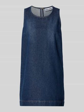 Review Kurzes Jeanskleid mit Rundhalsausschnitt