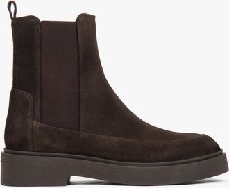 Estro & Luminara Chelsea Boots 09-3805