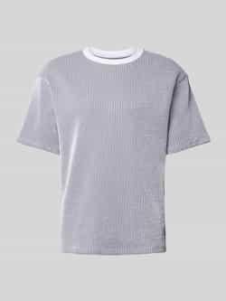 Mc Neal T-Shirt mit Rundhalsausschnitt