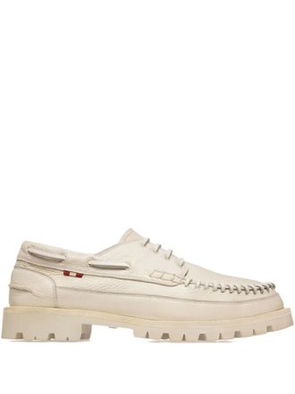 Bally chaussures bateau en cuir - Tons neutres