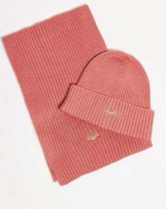 GANT Geschenkset aus Strickm&uuml;tze und Schal mit Zopfmuster in Apricot-Schwarz