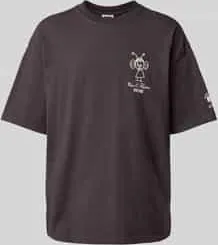 Deus T-Shirt mit Label-Print