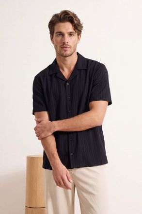 Trendyol MAN Herren Schwarz Strukturiert Kurz Regular Fit Hemden