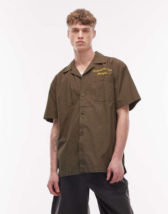 Wrangler Kurz&auml;rmliges Utility-Hemd in Khaki-Gr&uuml;n