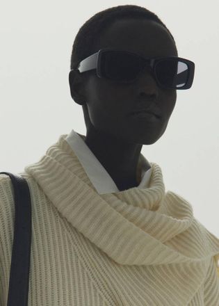 Mango Sonnenbrille mit rechteckigem Brillengestell schwarz - Damen - Einheitsgr&ouml;&szlig;e - MANGO