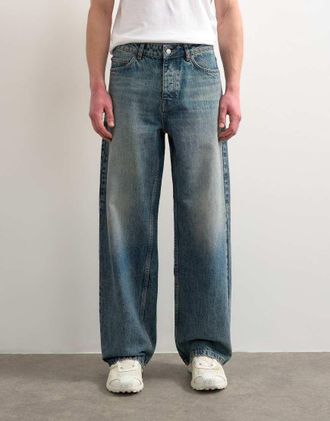 Topman Feste Baggy-Jeans mit abgerundetem Beinschnitt in get&ouml;nter, mittlerer Waschung-Blau